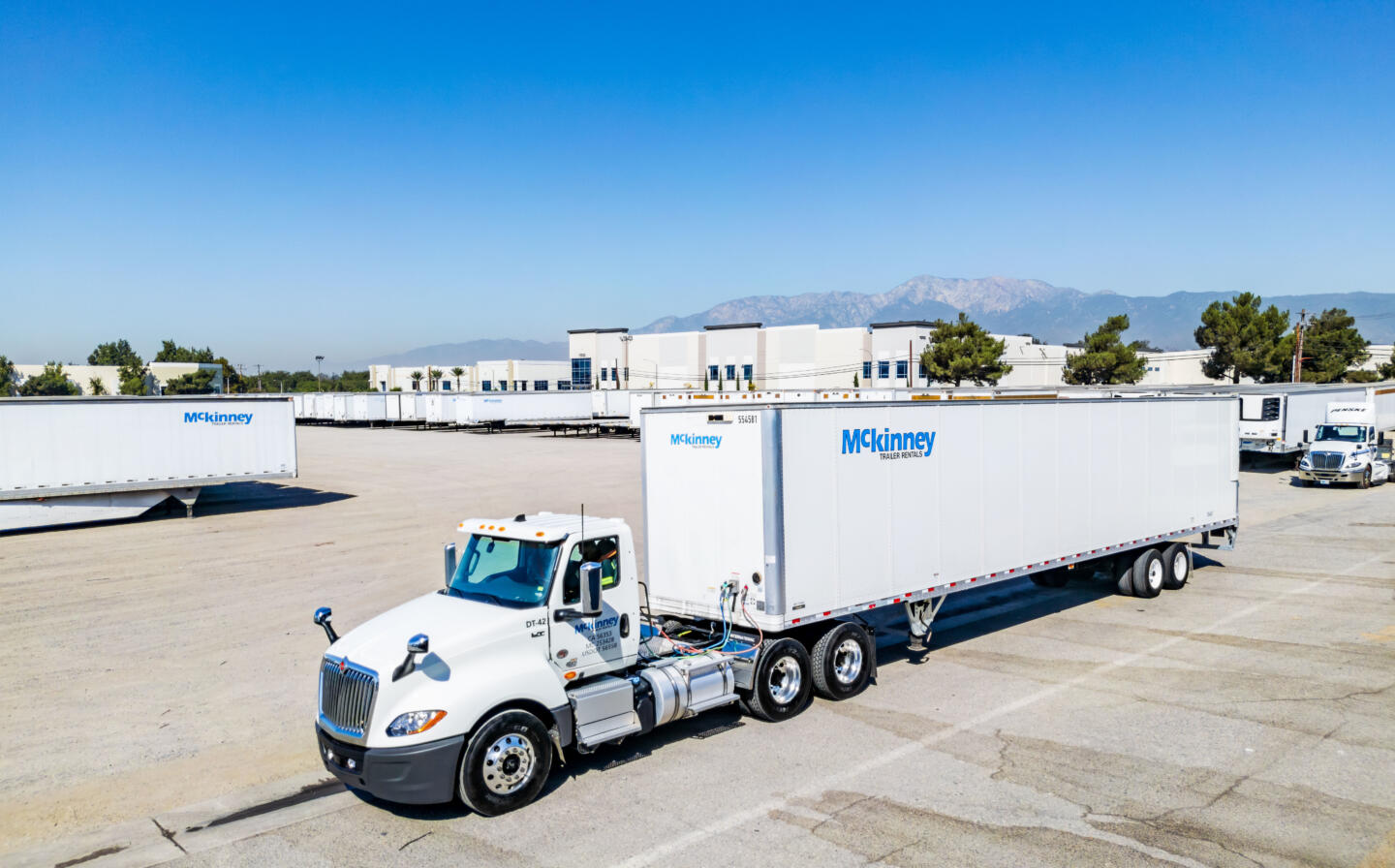 Trailer Parking & Drop Yard Services - Mckinney Trailers
